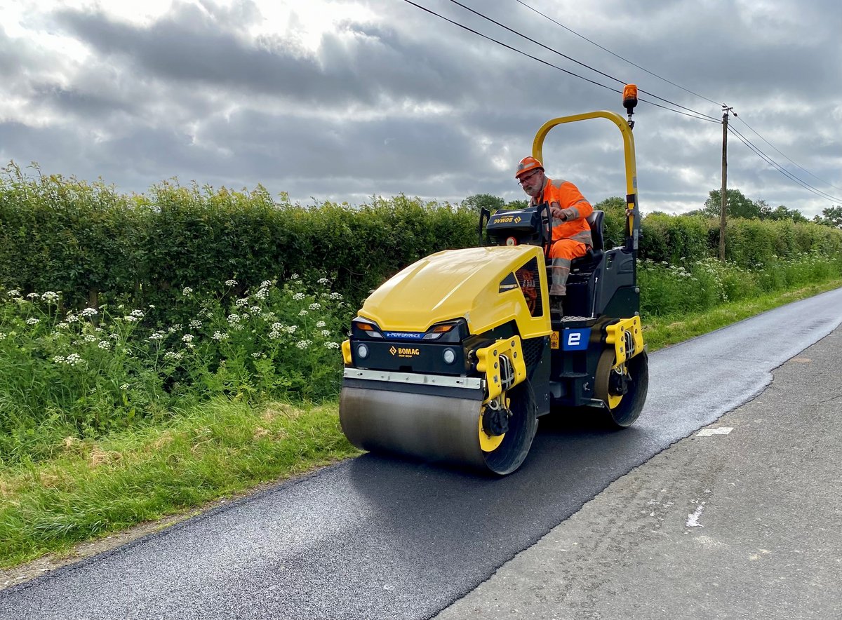 Des engins électriques testés par l’entreprise Colas sur un chantier ...